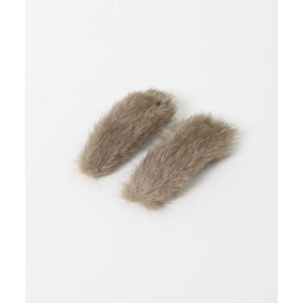 【発売日：2025年12月16日】【カテゴリ】レディース > ヘアアクセサリー > カチューシャ・カチュ…【カラー】ブラウン/グレー【サイズ】-【実寸(cm)】 全長 最大幅- 8.5cm 4cm【素材】ポリエステル100%タグ...