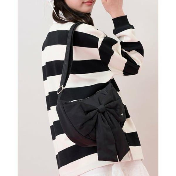 【発売日：2026年03月04日】★この商品はセール価格です★9,790円 → 4,895円(50%off)【カテゴリ】キッズ > バッグ > ショルダーバッグ【カラー】白/ピンク/黒【サイズ】F【実寸(cm)】F : H 19...