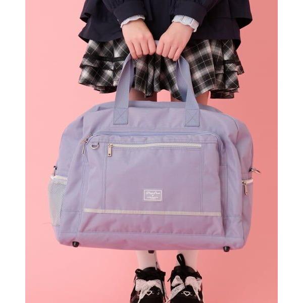 【発売日：2026年03月31日】【カテゴリ】キッズ > バッグ > ボストンバッグ【カラー】ライトブルー/黒【サイズ】F【実寸(cm)】F : H 41 W 47 D 23 容量（ポケット込み） 48L【素材】ポリエステル容量...