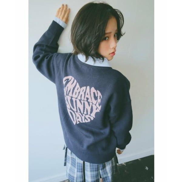 【発売日：2026年03月04日】★この商品はセール価格です★3,289円 → 2,301円(30%off)【カテゴリ】キッズ > トップス > ニット・セーター【カラー】アイボリー/紺/黒/トップグレー【サイズ】SS(130c...