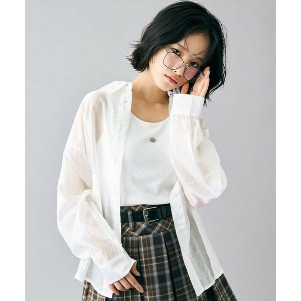 【発売日：2026年03月04日】★この商品はセール価格です★4,829円 → 2,413円(50%off)【カテゴリ】キッズ > トップス > シャツ・ブラウス【カラー】オフホワイト/クリーム/薄カーキ/黒【サイズ】SS(13...