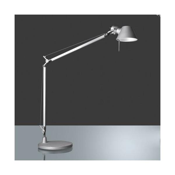 【LED組込式(電球交換不可）となります。】 1987年、ミケーレ デ ルッキ が ジャンカルロ ファッシーナ とともにアルテミデのためにデザインした「トロメオ(Tolomeo) 」は、すぐにベストセラーとなり、今日まで続く協力関係を築きま...