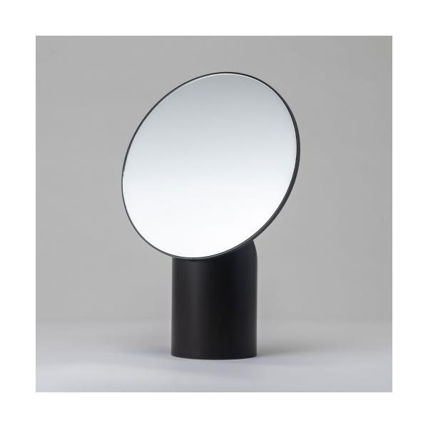 自然で純粋な色を映すことができる、特許取得のナピュアミラーを使用したメイクアップミラーは、鏡の高さを変えてメイクができます。ディテールが見やすいローポジションはお肌の手入れやメイク時に、鏡の高さが10cm上がるハイポジションはスタイリング時...