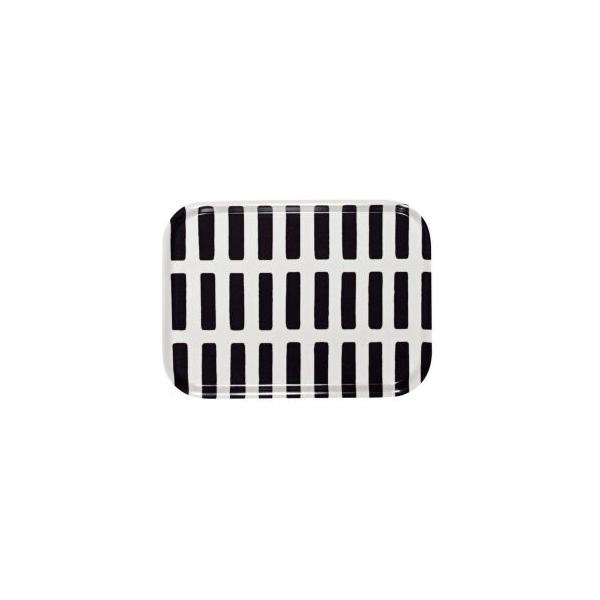 「SIENA」はアルヴァ・アアルトが1954年に自分の建築の室内のためにデザインしたテキスタイル。規則的な模様は、イタリア・トスカーナに在るシエナ大聖堂の大理石の縞模様を連想させます。ヘルシンキにあるアアルト自邸では、書斎入り口のカーテンや...