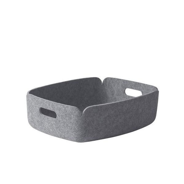 RESTORE(レストア)という名前は、「リサイクル」の意。ペットボトルをリサイクルした頑丈な芯材の表面をポリマーフェルトで覆い、優しい質感をプラス。とても丈夫なため雑誌やおもちゃなどのほか、薪などの重い物を入れることも可能です。軽量さに加...