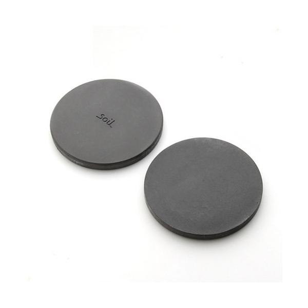 soilの珪藻土は、秋田産と石川県能登産を使用しております。「日本珪藻土日用雑貨製造協会」の厳しい検査基準にも適合しており、アスベストの混入や含有は一切ございません。どうか、この機に、安心安全な日本製珪藻土商品をお使いください。  吸水性が...