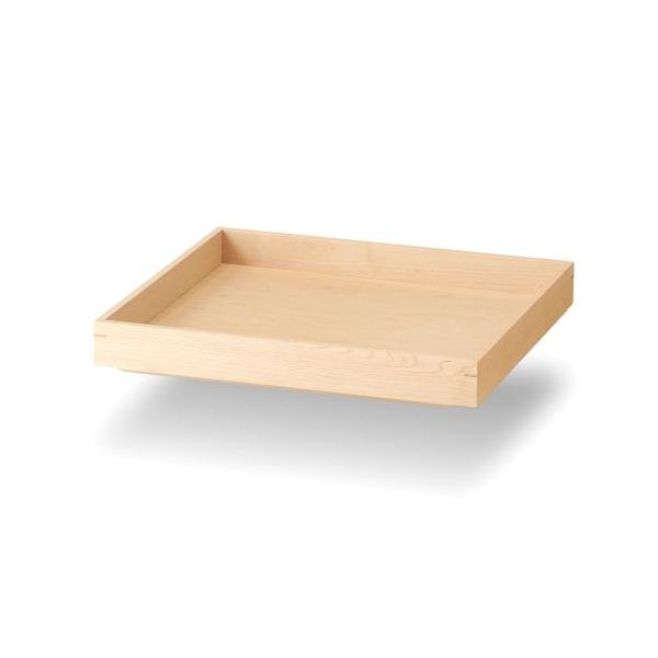 ドレスラック下部の2本の横棒に置いて使うオプションのトレーです。トレー裏側にくぼみをつけ、横棒がカッチリ収まる仕組みになっています。 ドレスラックのために設計されたトレーだから、ぴったり安定していて機能的です。 ドレスラック（ワイド）にはオ...