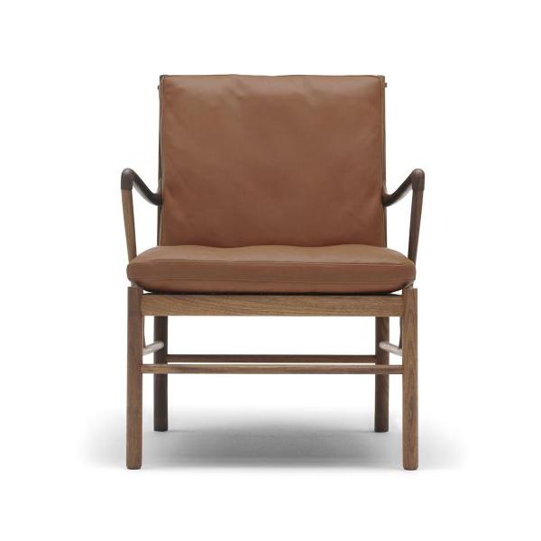 OW149 コロニアルチェアは、オーレ・ヴァンシャーにより1959年に発表されました。伝統的なスタイルの優雅さと格式、さらに時代にふさわしいモダンデザインを目指したオーレ・ヴァンシャー。この絶妙なバランスを成し得たのがコロニアルチェア。今日...