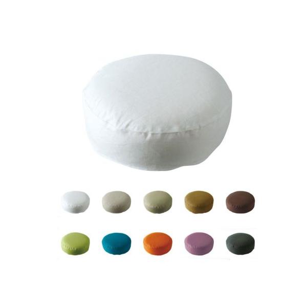 「低く座す暮らし」をテーマにつくられた少し硬めのクッションチェアは、床座のくつろぎスタイルに最適です。カバーは、しなやかな風合いにこだわったリネンを使用しています。中材は体の形に馴染み、長く使ってもほとんどつぶれない特殊ビーズを使用していま...