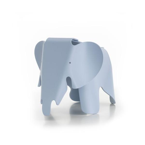 1945年、チャールズ＆レイ・イームズ夫妻はプライウッド成形技術を用いて、愛らしい象のオブジェ「イームズ・エレファント」をデザインしました。子どものおもちゃとしても、インテリアのオブジェとしても、世代を超えて人々を楽しい気持ちにさせてくれる...