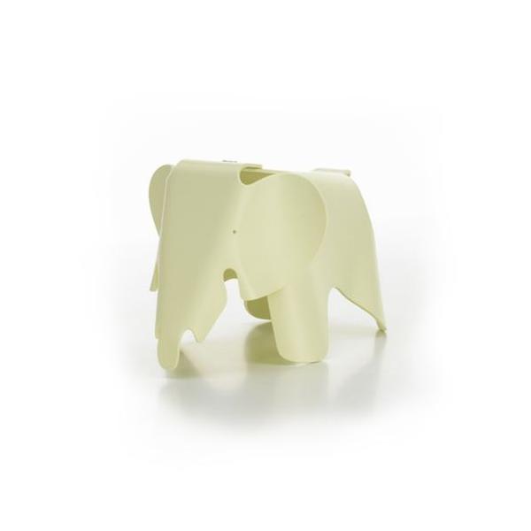 チャールズ＆レイ・イームズによってデザインされた「イームズ エレファント」の小さめサイズ「イームズ エレファント スモール」。お子さまのおもちゃとしてはもちろん、リビングや玄関など、さまざまな場所のインテリアとしても活躍します。 大きな耳と...