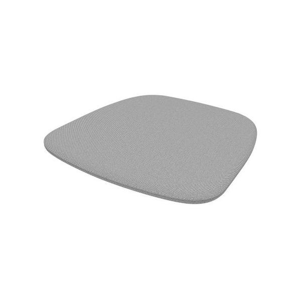 ソフトシートは、布張りや革張りではない椅子の座り心地をより快適にするシートクッションです。ソフトシートの柔らかさと心地良さの秘密は、厚さ2センチの形状記憶サーモプレスフリースのパッドにあります。さらに、これまでのポリウレタンクッションとは異...