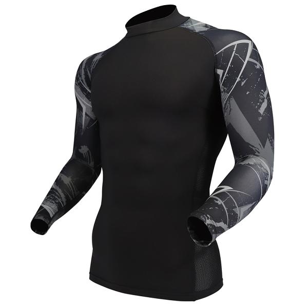 高い接触冷感機能と吸汗速乾機能を発揮するクロスクールを使用。繊維の形状による効果のため、選択を繰り返しても性能が大きく落ちることがなく、ひんやり爽やかな着心地が持続します。縫い糸が気になる臭いをスピート消臭臭いの気になる首まわりと脇部分に消...