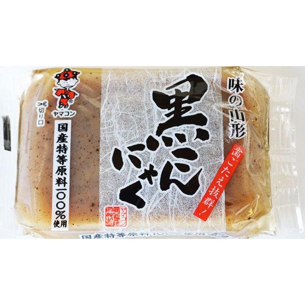 ●名称：黒こんにゃく(板こんにゃく)　　●原材料名：こんにゃく粉(国産特等原料)、海草粉末、こんにゃく用凝固剤(水酸化カルシウム)　　●内容量：２５０ｇ　　●保存方法：直射日光を避け、常温で保存(冷凍不可)　　●製造者：ヤマコン食品有限会社...