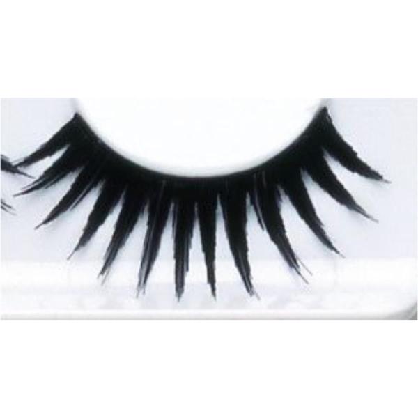 自然な毛先のまつげからステージ用のまつげまであります。接着剤はドンピシャンが入っています。