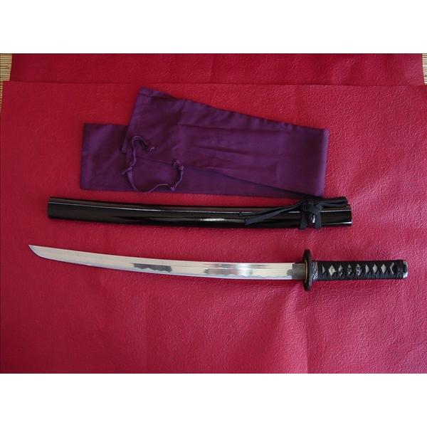 長さ　鞘に収めた状態で約73cm　鍔先約50cm　重さ　全体で　約530g 鍔　ダイキャスト合金目貫　ダイキャスト合金刀身　アルミ合金鞘　ほうの木もちろん切れません