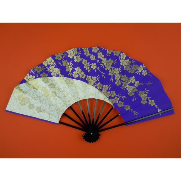 長さ/約29cm。広がり/約50cm。扇骨/黒塗骨。扇面/両面同じ柄。9寸5分標準的なサイズの舞扇子です。日本製（京都）。扇箱等は付いていません。カタログ番号　愛1451親骨には重さのバランスを取るためのおもりが埋め込んであります。ぎりぎり...