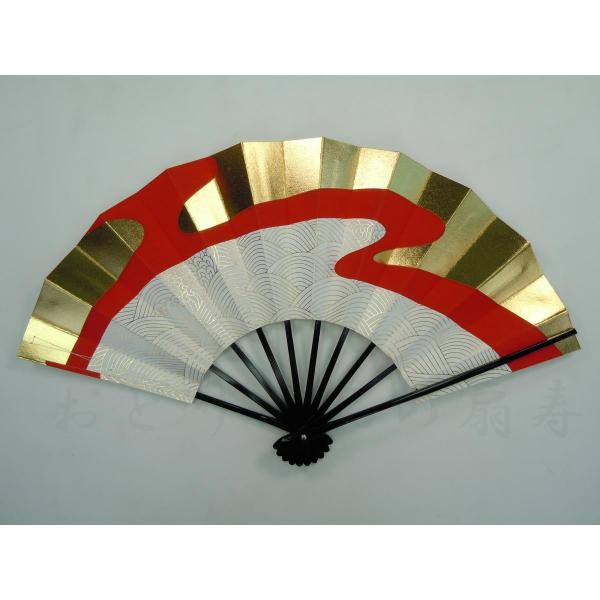赤の部分は顔料を使用した深い赤色です。長さ/約29cm。広がり/約50cm。扇骨/黒塗骨。扇面/両面同じ柄。9寸5分。標準的なサイズの舞扇子です。日本製（国産京扇子）。扇箱等は付いていません。カタログ番号　愛1557親骨には重さのバランスを...