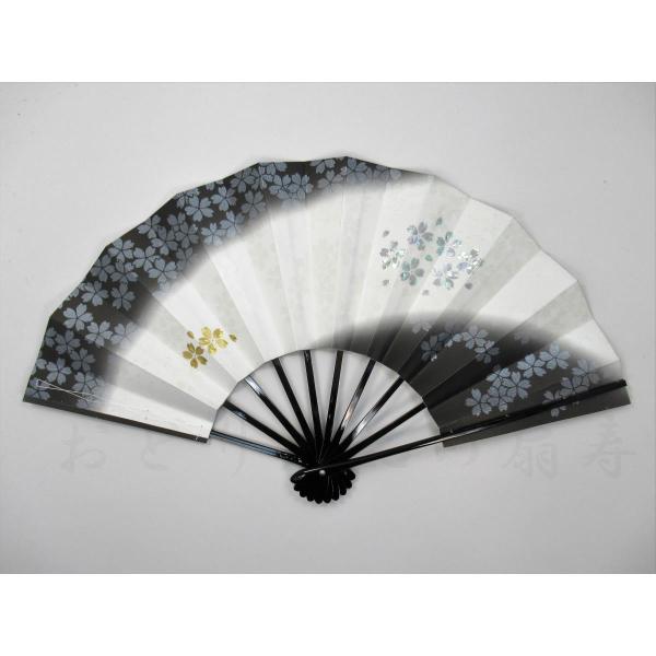 長さ/約29cm。広がり/約50cm。扇骨/黒塗骨。扇面/両面同じ柄。9寸5分。標準的なサイズの舞扇子です。日本製（国産京扇子）。扇箱等は付いていません。カタログ番号　N-4159親骨には重さのバランスを取るためのおもりが埋め込んであります...