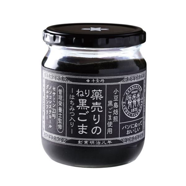 【濃厚コク旨黒ごま】　 小豆島で焙煎した黒ごまをたっぷり使用。 香ばしい黒ごまに蜂蜜と黒糖を加えて濃厚で奥深い味に仕上げました。【こだわりぬいた黒ごまの香ばしさ】　 黒ごまの風味を最大限に活かすよう焙煎後すぐに熟練の職人が丁寧にすりつぶすこ...