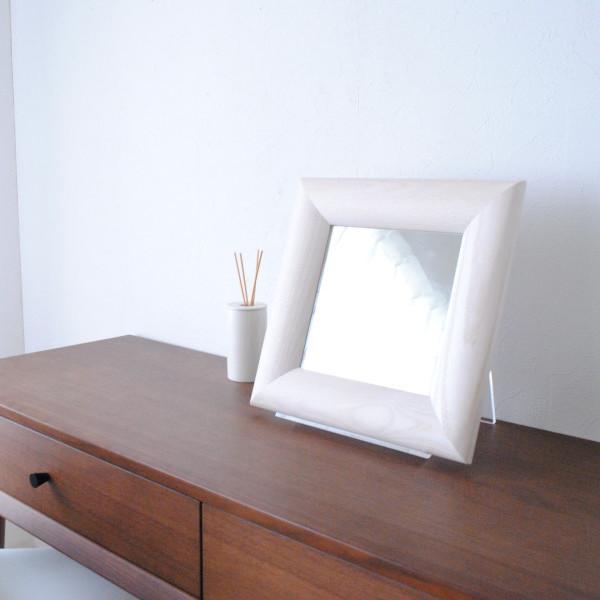 【商品詳細】［商品全形サイズ］　　幅30×高さ30×奥行3（cm）［ミラーサイズ］　　　幅18×18（cm）［木枠幅］　　　　　　6cm［ミラー厚み］　　　　5mm（飛散防止加工）［木枠材質］　　　　　ホワイトアッシュ［表面仕上げ］　　　　...