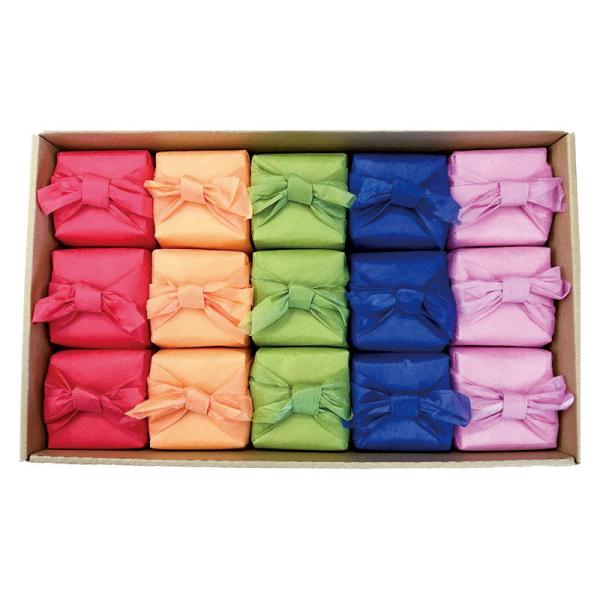 ●箱サイズ:25×41×8.5cm●箱入重量:3.8kg●セット内容:新潟県産コシヒカリ（300g）×12、笹川流れの塩（20g）×3