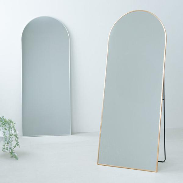 表面はガラスが割れても破片が飛び散りにくい飛散防止効果があります【お詫び：沖縄県および離島宛への発送は不可となります】●商品サイズ外寸：幅605×高さ1505×奥行29〜370mm鏡面：幅590×高さ1490mm●商品重量：約6.8kg●材...