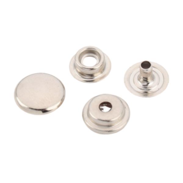 生産国：日本ニッケル（鉄材）標準サイズセット頭+バネ+ダボ+ホソ   1セットにつき4つの部品、10セット入りバネホックは、日常生活に便利なアイテムですバッグやポーチ、財布など、様々なアイテムに取り付けて使用できますバネの力で開閉するので、...