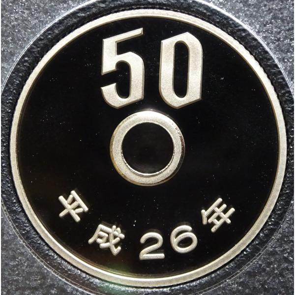 非常にきれいな状態です。尚、画像の商品は見本ですのでお届けする商品は見本と同程度の品になります。