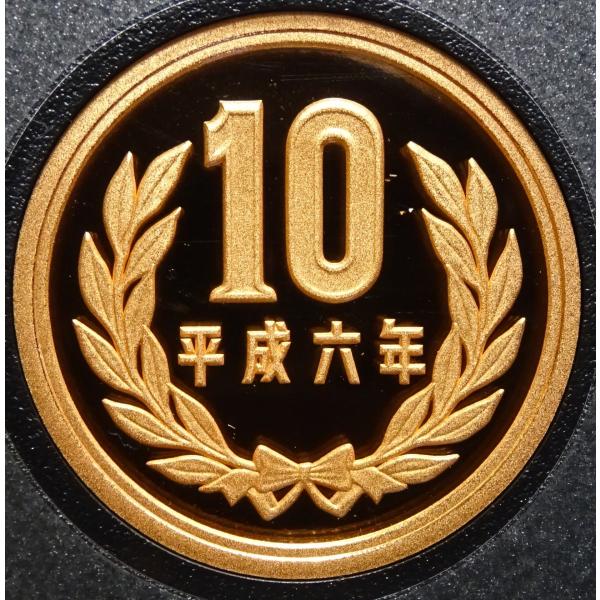 非常にきれいな状態です。尚、画像の商品は見本ですのでお届けする商品は見本と同程度の品になります。