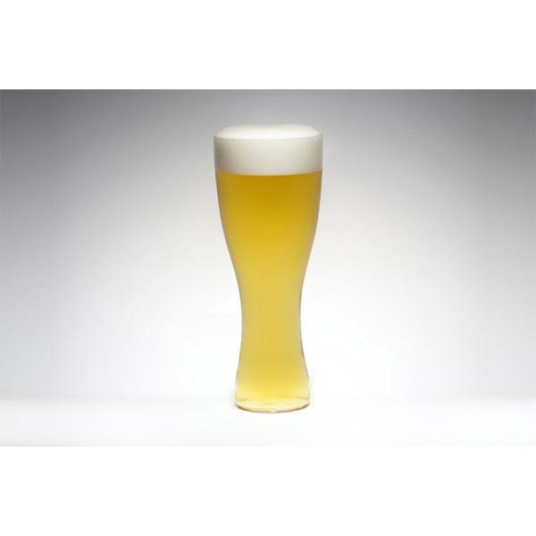 飲み口を薄くし、より美味しく味わうためのグラス。サイズ：径6.7cm×高17cm　×1個(箱なし)容量：355ml日本製（松徳硝子）手作りのため若干の個体差があります。ご了承ください。箱なしのため、割れないよう緩衝材に包み、梱包します。