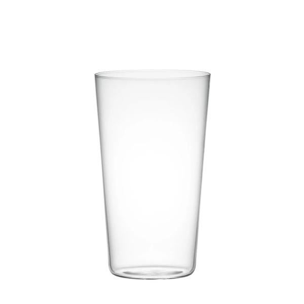 極薄の手作りグラス。飲み物をそのまま持っているような不思議な感覚と口当たりの良さをお楽しみください。こちらのサイズは丁度ビール350ml缶がきれいに入るサイズ。サイズ：径7.8cm×高13.4cm容量：450cc　生産国：日本素材：バリウム...