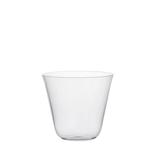 木村硝子店のハンドメイドシリーズ「ベッロ」から、一部サイズをマシンメイド版としたシリーズ。マシンメイドでありながら、薄く作られた本アイテムは、ベッロシリーズの雰囲気を持ちながら、多少のラフさが魅力です。ワインやカクテルだけではなく、お冷グラ...