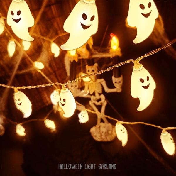 ハロウィンと言えば、お化け装飾用LEDライトこれからの季節にピッタリハロウィンをより一層盛り上げてくれる装飾用LEDガーランド飾るだけでハロウィン気分を満喫出来るアイテムです。ハロウィンパーティーだけでなくインテリアとしてもオススメ電源の要...