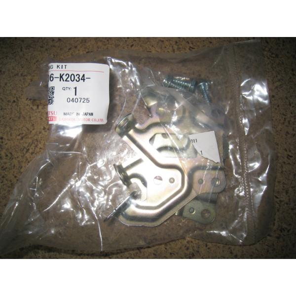 タント（ファンクロス）　LA6#　オーディオ取付金具（ブラケットとスクリューのセット）　　※他のダイハツ車種の金具もお問い合わせ頂ければ、提案作成いたしますので、お気軽にお問い合わせください。