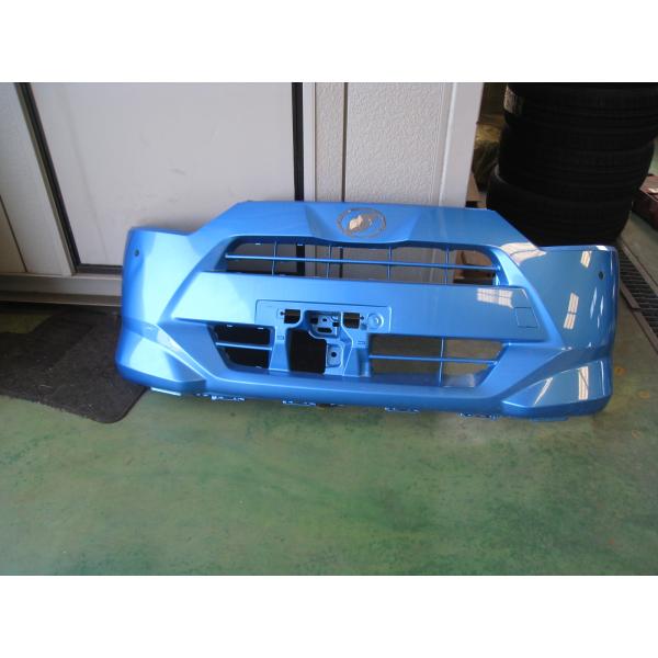 中古　フロントバンパ　カバー　センサーアナアリ;B80;BLUE52101-B2B20-J0(52101-B2B21-J0)1704-2410　センサーアナアリ;B80;BLUE右側凹み有、右サイド爪溝切れ有り、その他小傷あり