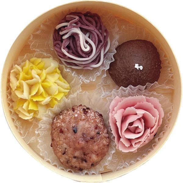 彩りと美味しさに感動!5種類の出雲おはぎ詰め合わせ。見た目の華やかさだけでなく、原料にもこだわった華やかな創作おはぎ詰め合わせです。■商品内容●出雲おはぎ40g×5■主なアレルゲン卵■注意事項お届け日時のご指定はお受けできません。北海道・沖...