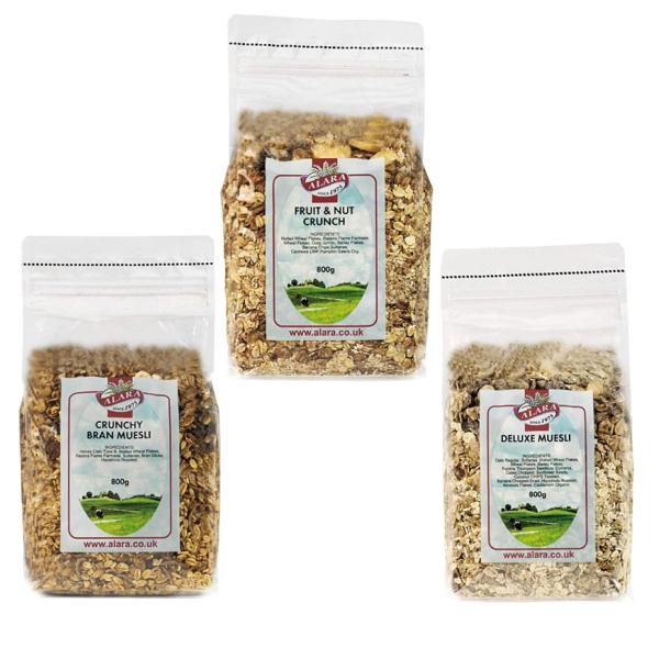 【デラックス ミューズリー】 穀類のフレークにナッツやフルーツ、 爽やかな香りのカルダモンをミックス。 ●内容 オーツ、サルタナレーズン、麦芽フレーク（小麦を含む）、 小麦フレーク、大麦フレーク、種なし干しぶどう、カラント、 ナツメヤシ、ひ...