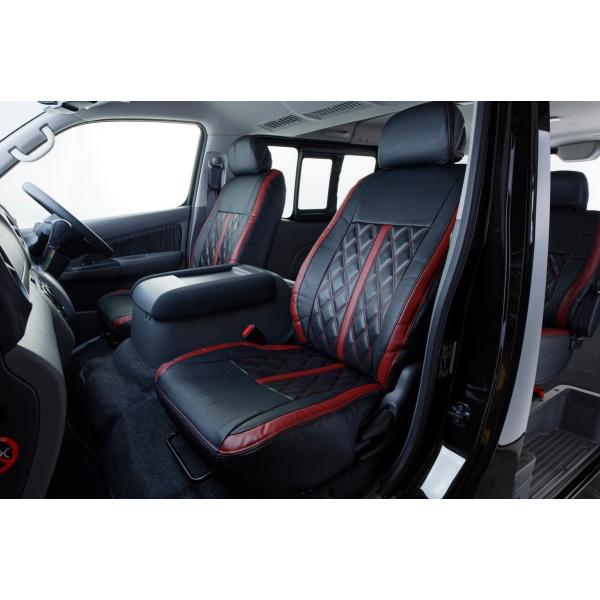 専用設計のため座り心地はまさにオーダーメイド感覚！ダブルステッチのキルティングデザインは見た目にも高級感を増し、 生地にはラグジュアリー本格革調PVCレザーを採用。風合いがよく、強度も強くコストパフォーマンスに優れた仕上がりです。※アーバン...