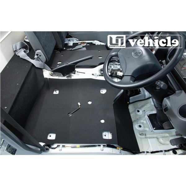 【関連キーワード】カムロード CAMROAD VANTECH BLUME ブルーム キャンピングカー TOYOTA 車中泊 ウッドパネル 内装 バンテック ダイナ Zil520 Noble 480 CORDEBUNKS ハイエース ジルノー...