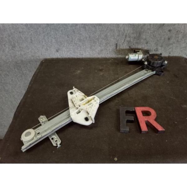 **** 商品説明を必ずご確認ください ****部品管理番号：230311000113120部品メーカー：ミツバメーカー純正品番：72210-T4G-003部品名：右Fドアレギュレータ・モーター部品メーカー品番：CM012670A部品区分：...