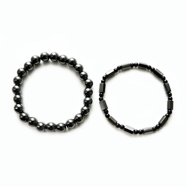 ●８mm玉・・・磁気入りヘマタイト8mm玉×24個　5mm角丸・・・磁気入りヘマタイト六角×9個　5mm丸玉×27個●直径内側約54mm　円周内側約17cm●中国製のパーツを日本国内で組み立てています。【ヘマタイトの意味】　　心身にエネルギ...