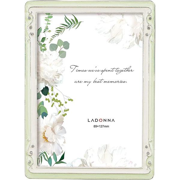 ・Lサイズのお写真を1枚収納可能。・やさしい色合いが心安らぐ空間を演出し、優美なペールトーンの配色が、大切な写真をおしゃれに彩ります。・縦置き、横置きの配置可能。[主な仕様] 外寸：102×140内寸：90×128窓寸：82×120主な材質...