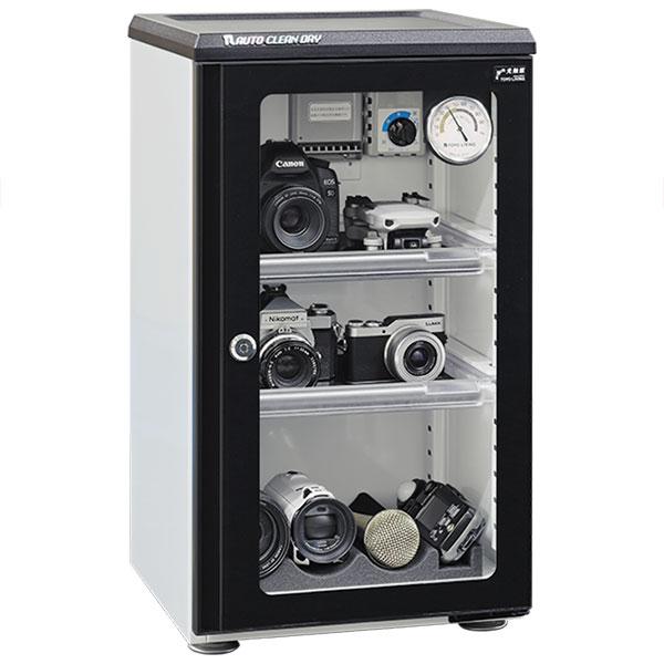 [防湿保管庫 防カビ庫 カメラ機材 貴金属 フィルム 写真 切手 鍵付][主な仕様]庫内湿度：30〜50%RH外寸W×H×D：338×592×356mm内寸W×H×D：332×520×299mm内容量：53L重量：10kg定格消費電力：15...