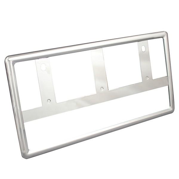 無駄を省いたスッキリデザインのナンバーフレーム。●高級感のあるクロームメッキ仕上げ。●普通乗用車のフロント、軽自動車の前後（リアプレート固定ステーが無い場合）のナンバープレートに使用可能。