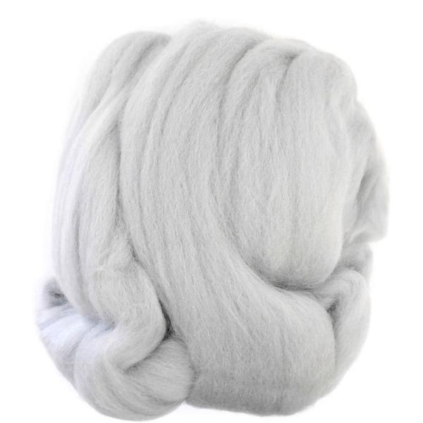 手作り派を応援する羊毛のフェルト玉。バッグからマフラー、マスコットやフェルトソープといったフェルティング小物まで幅広く使えるスタンダードタイプの「ソリッドシリーズ」。羊毛の中で最も高級といわれるメリノ種という羊から取れたウールを100％使用...