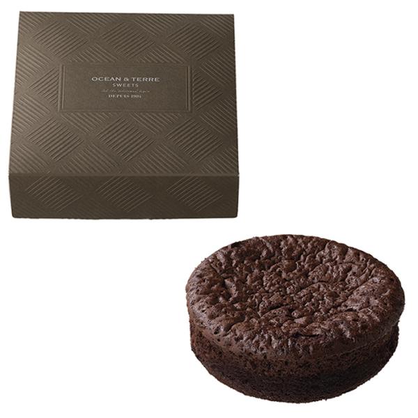 ベルギークーベルチュールチョコレートが効いたしっとり濃厚なショコラケーキです。誰からも愛されるチョコレートのケーキは、贈られた方も笑顔になることでしょう。高級感漂う化粧箱入りなので、結婚式の引出物や出産・結婚の内祝い、新築祝い・退職祝いなど...