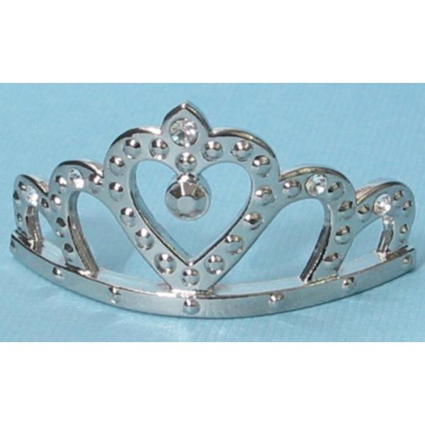 お気に入りのぬいぐるみやマスコットをフォーマルに★ぬいぐるみのヘッドに、シルバーのティアラはいかが？結婚式仕様に変身させたらウェルカムドールにしてみましょう。【内容】ティアラ１個【重要】●ドールはついておりません。※ドール（ぬいぐるみ）には...