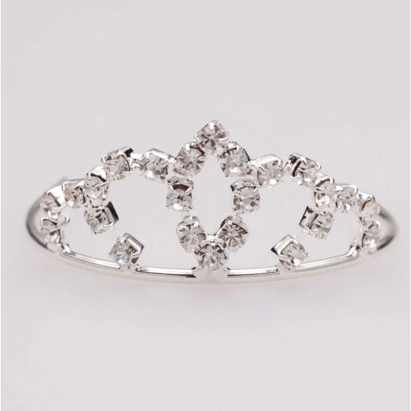 お気に入りのぬいぐるみやマスコットのヘッドにティアラをつけて結婚式仕様に。華奢な作りのキラキラ可愛いティアラです。サイドまでワイヤーがあるので、糸などでしっかりつけられます。◆サイズ：幅ティアラ部分約3.7（輪の部分最大4.2）×高さ約1....