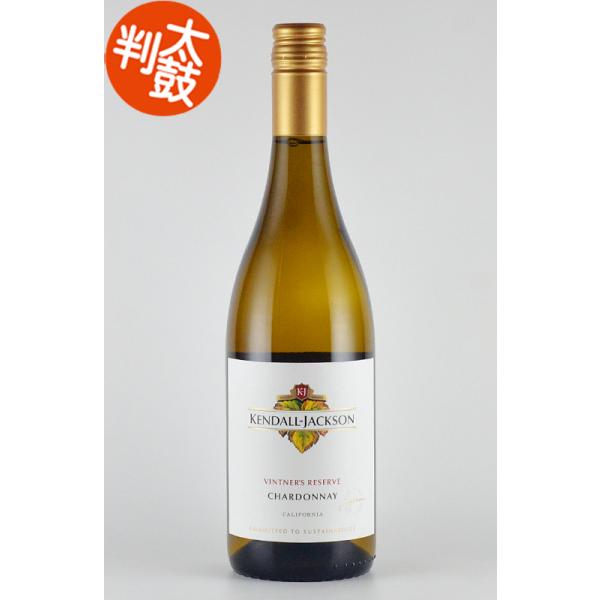 パイナップル、マンゴー、パパイヤなどのトロピカルフルーツと柑橘系の風味が見事に調和し、口の中に広がります。バニラや蜂蜜のアロマも融合し、全体に深みとバランスを与えています。後味にはオーク熟成によるトースト香やバニラの甘みが感じられ、余韻がい...